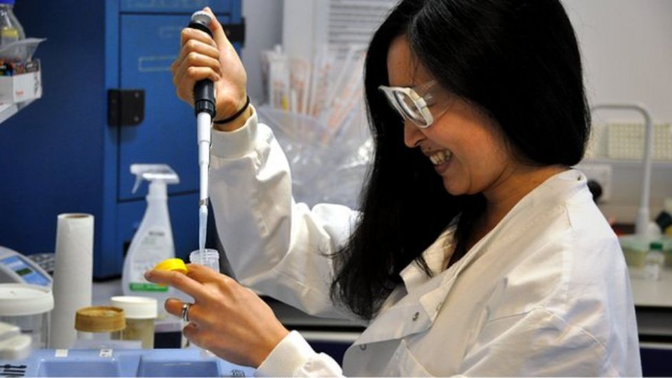 What's it like for women in science? - BBC News