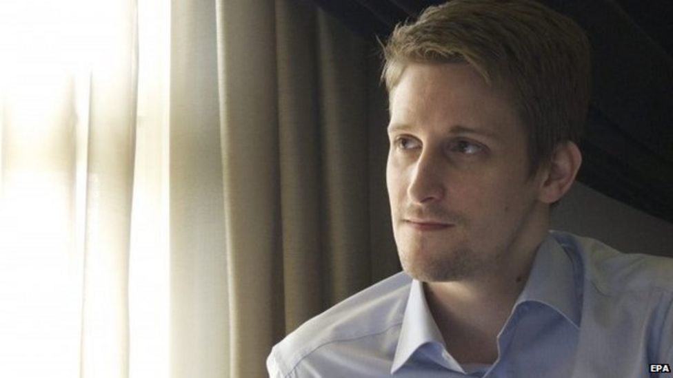 British spies 'moved after Snowden files read' - BBC News