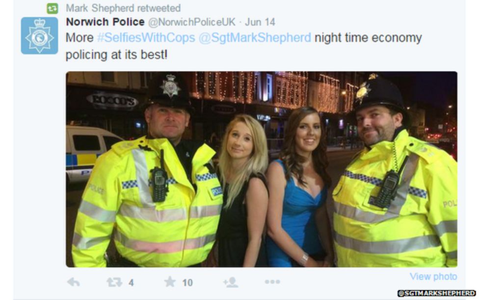 Norfolk Police Twitter selfie photographs praised - BBC News