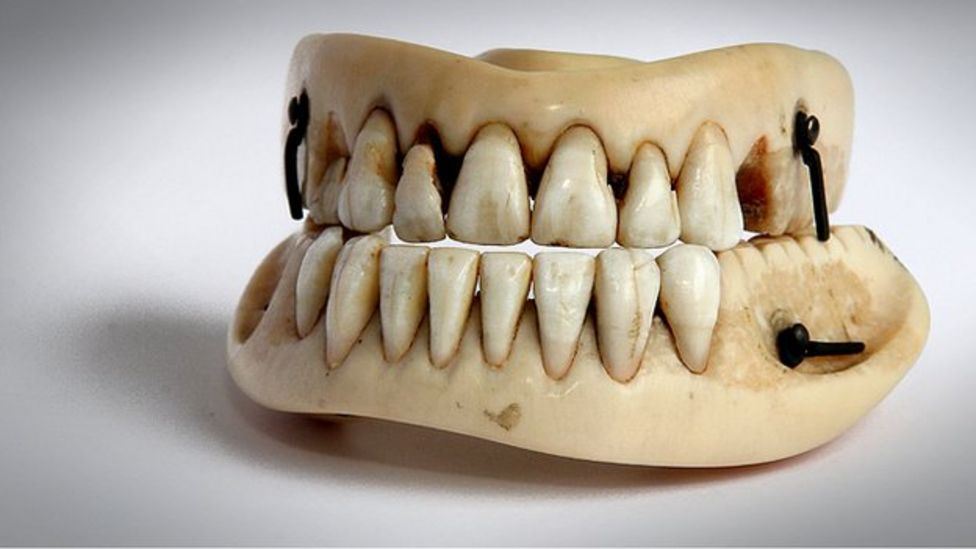 Why making false teeth is becoming a dying art - BBC News