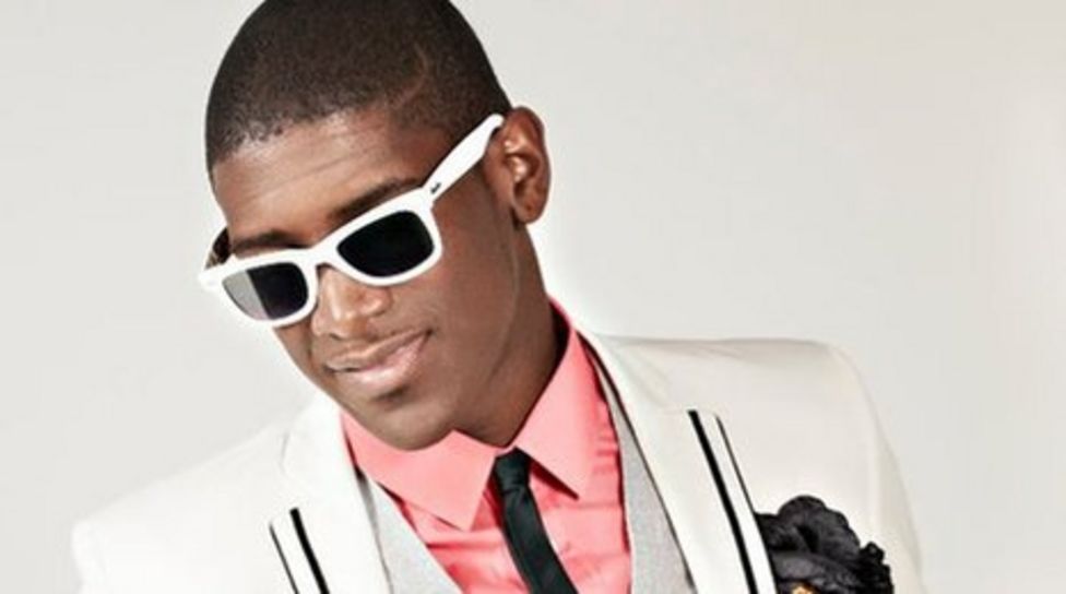 Singer Labrinth 'to sign sister' for record deal - BBC News