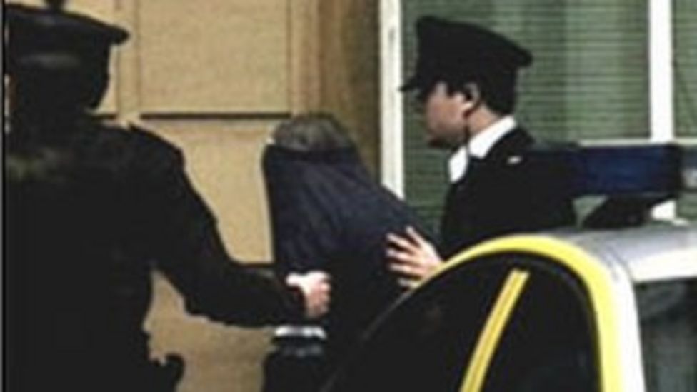 Killer Paul Morrin has jail term reduced by two years - BBC News