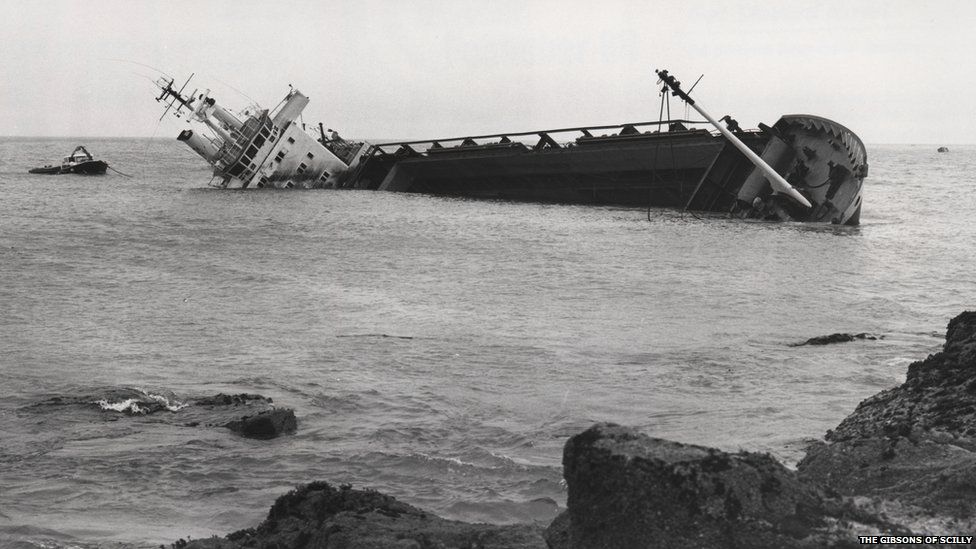 Cornwall shipwrecks collection up for auction - BBC News