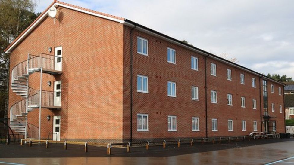 Pirbright barracks rebuilt for Welsh Guards' arrival - BBC News