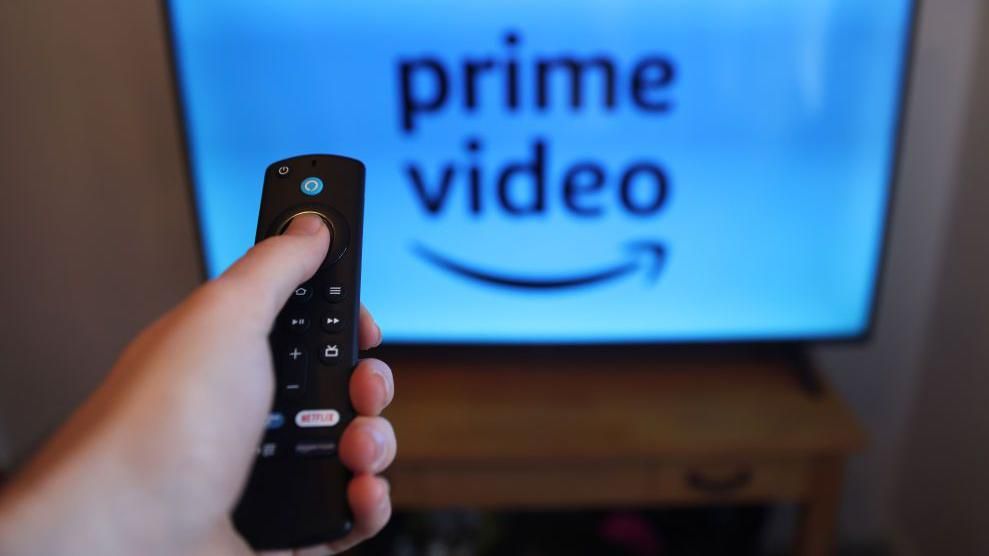 Amazon Prime ads help tech giant drive profits - BBC News