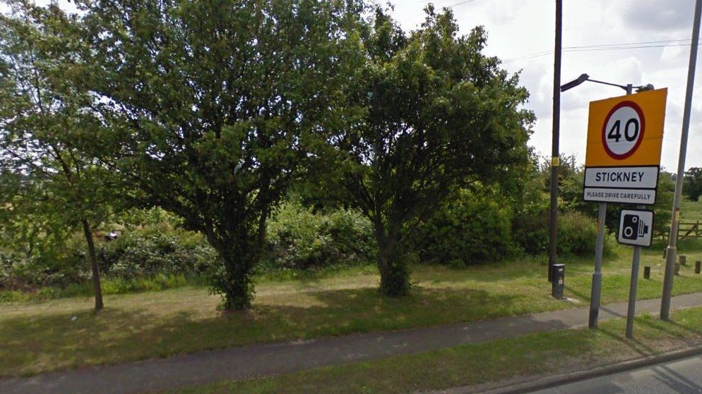 Church burial for Stickney garden remains - BBC News