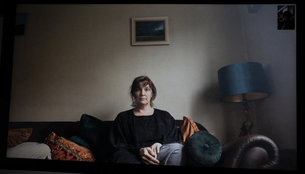 Coronavirus: Isolation portraits over the internet - BBC News