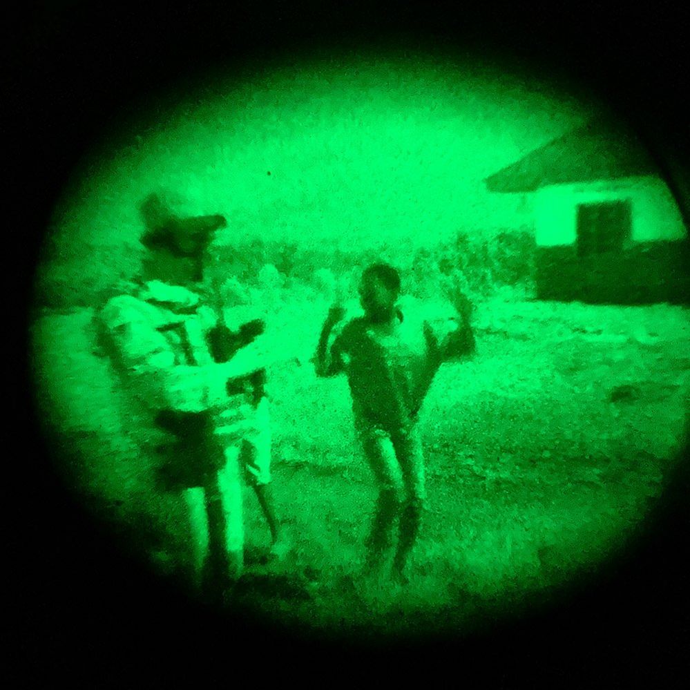 On patrol: Night vision in DR Congo - BBC News