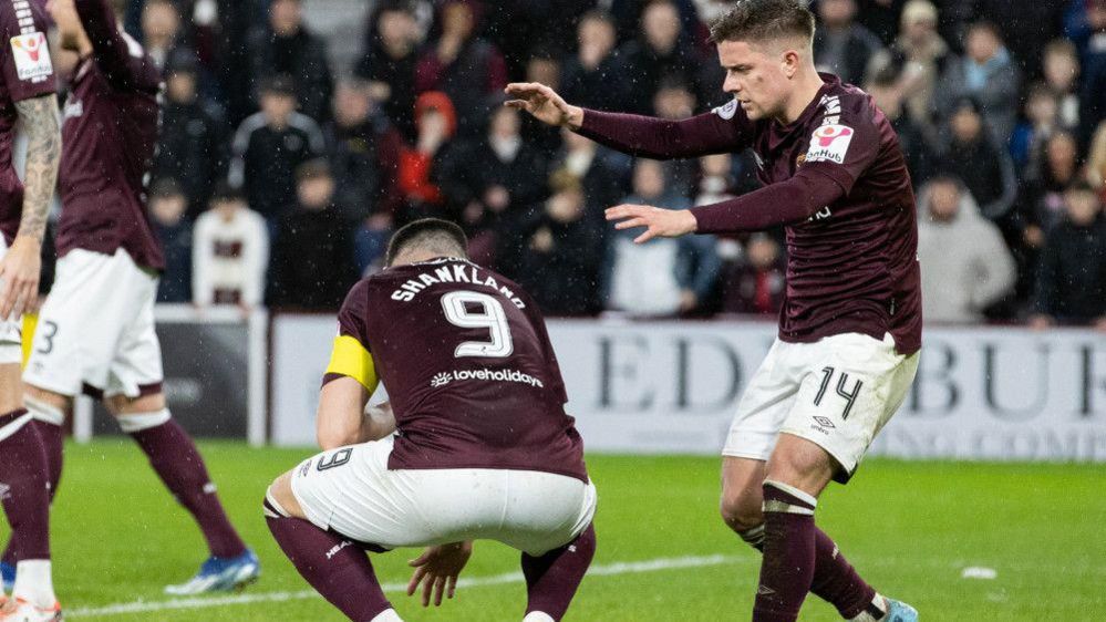 Naismith condemns missile-throwing 'idiots' - BBC Sport