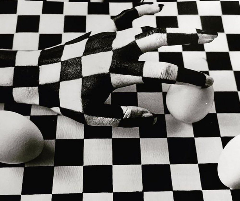 Your pictures on the theme of 'monochrome' - BBC News