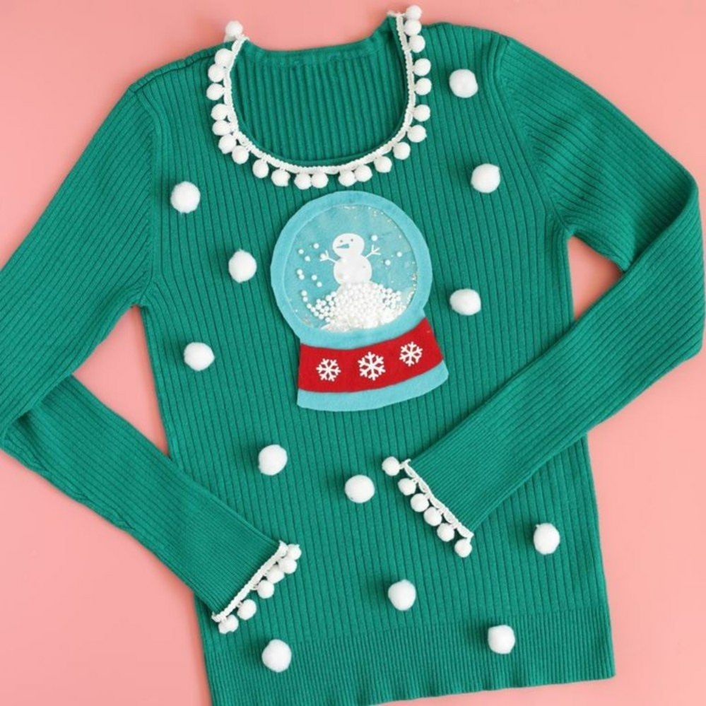 Christmas Jumper Day: Let's see YOUR festive outfits! - BBC Newsround
