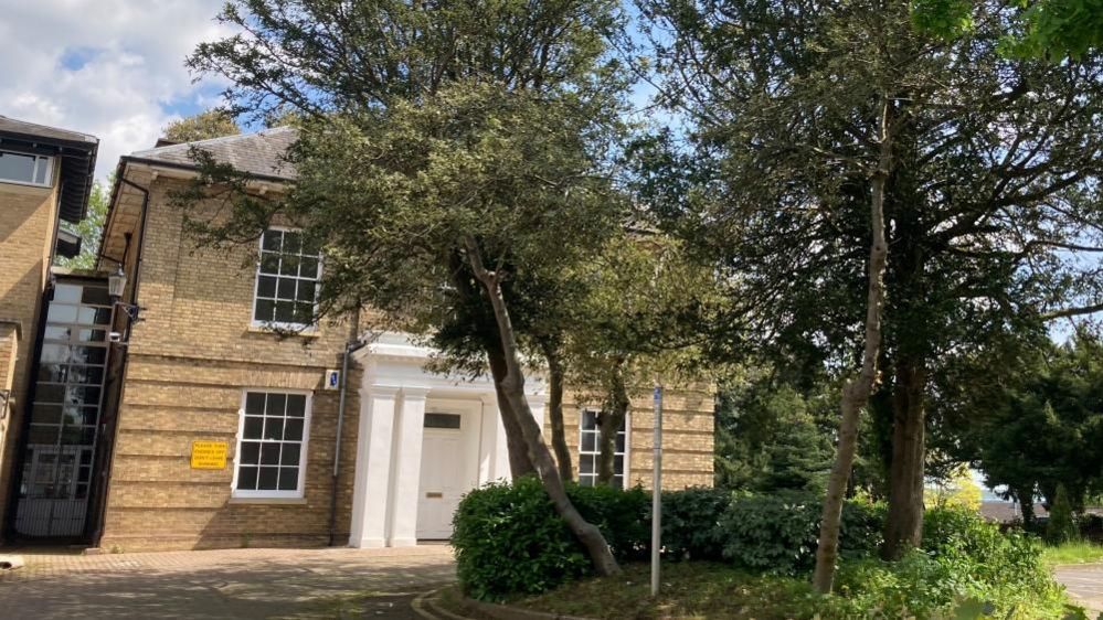 Grade II listed building opposite Northampton A&E to become flats - BBC ...