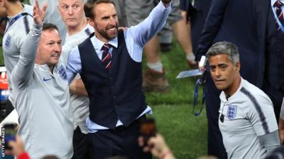 Alberto Salazar: FA holds 'conversations' over ex-UK Athletics doctor ...