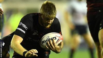 Scarlets sign back row Iwan Shenton and lock Griff Evans for 2022-23 ...