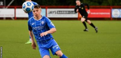 West Ham: Patrick Kelly targets first team career after sealing move ...