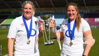 Poppy Cleall: England forward signs new Saracens contract - BBC Sport