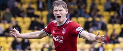 Livingston 1-2 Aberdeen: Jack MacKenzie nets late winner for Dons - BBC ...