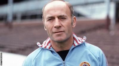 Ron Saunders: Former Aston Villa manager dies aged 87 - BBC Sport