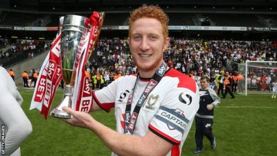 Dean Lewington: MK Dons captain signs new contract - BBC Sport