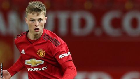 George Tanner: Manchester United defender joins Salford on loan - BBC Sport