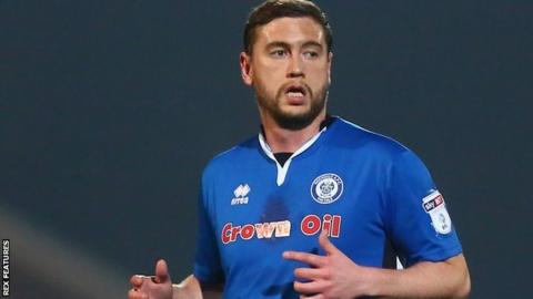 Steven Davies: Blackpool re-sign striker on short-term deal - BBC Sport