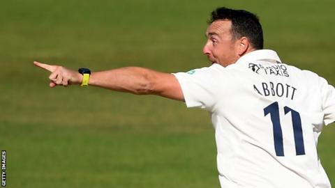 County Championship: Kyle Abbott stars as Hampshire beat Somerset - BBC ...