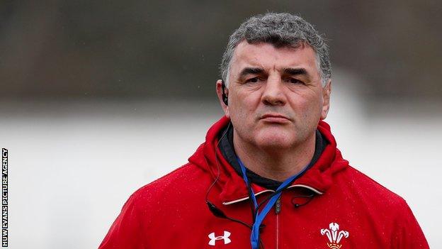 Women's Six Nations: Wales coach trying to bring men's team discipline ...