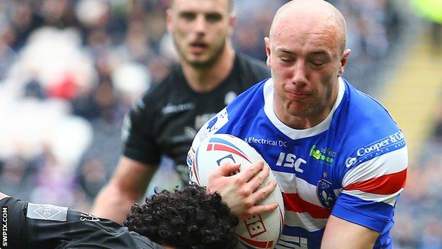 Lee Kershaw: Wakefield Trinity winger signs new one-year deal - BBC Sport