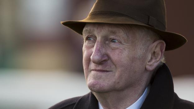 Equine flu: Martin Pipe hopes for racing return this week - BBC Sport