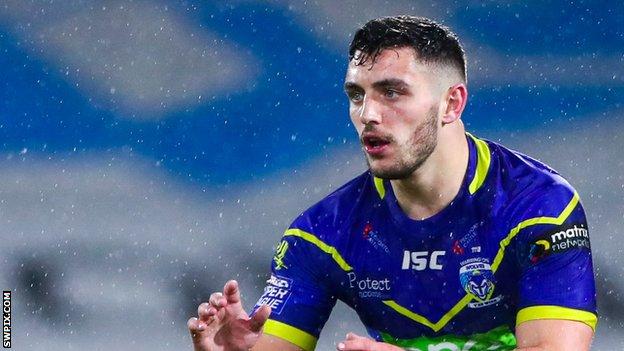 Declan Patton: Warrington half-back signs new two-year contract - BBC Sport