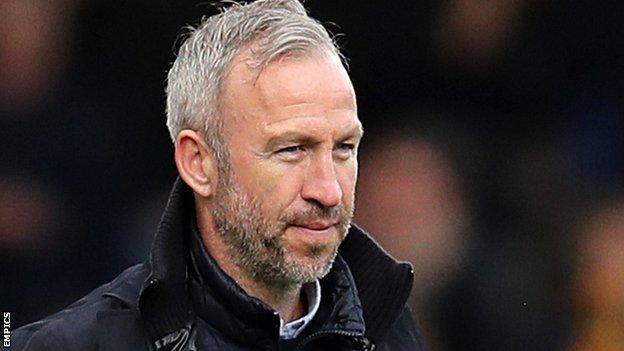Shaun Derry: Cambridge United boss 'delighted' with Christmas results ...