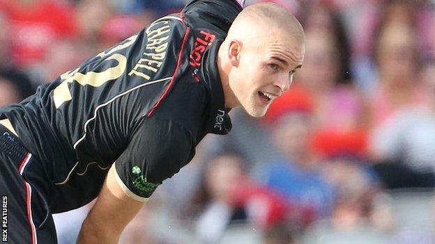 Zak Chappell: Nottinghamshire sign Leicestershire all-rounder - BBC Sport