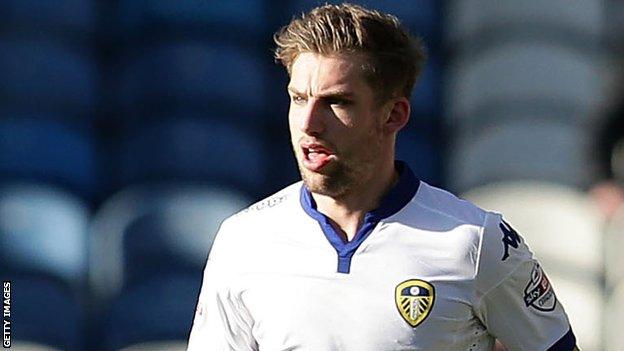 Burnley sign Charlie Taylor and agree £3m fee for Jon Walters - BBC Sport