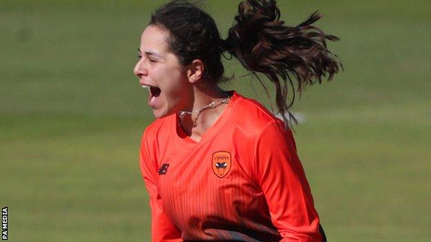 Maia Bouchier: Southern Vipers all-rounder suspended from bowling over ...