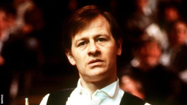 Alex Higgins: NI trophy named after two-time world champion - BBC Sport