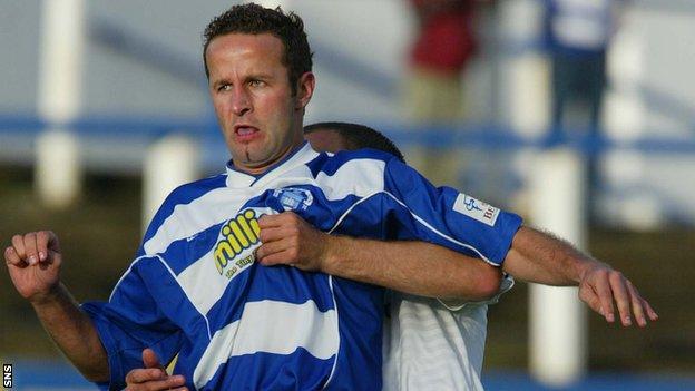 Greenock Morton: Warren Hawke has endurance required for chief ...