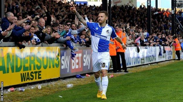 Matty Taylor: Bristol Rovers forward agrees new deal with League One ...