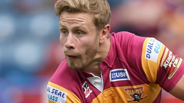 Kyle Wood: Wakefield Trinity re-sign ex-Huddersfield Giants hooker ...