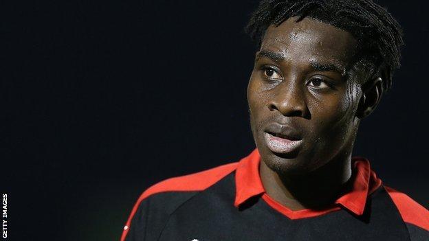 Elijah Adebayo: Former Fulham forward joins Walsall - BBC Sport