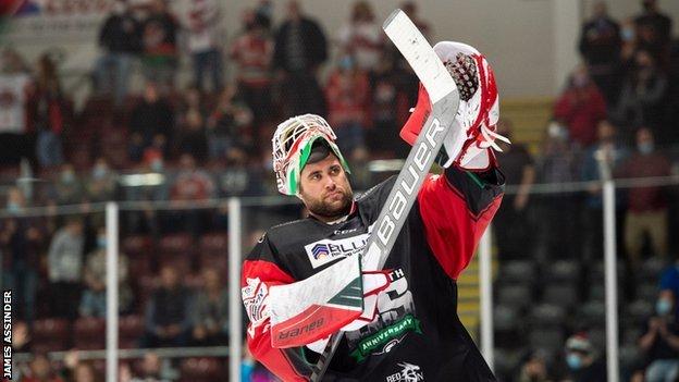 Challenge Cup: Cardiff Devils 4-1 Coventry Blaze - BBC Sport
