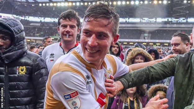 David Wheeler: Wycombe Wanderers sign QPR winger on free transfer - BBC ...