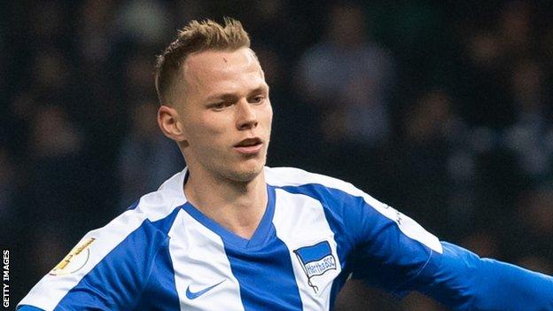 Norwich City sign midfielder Ondrej Duda on loan - BBC Sport