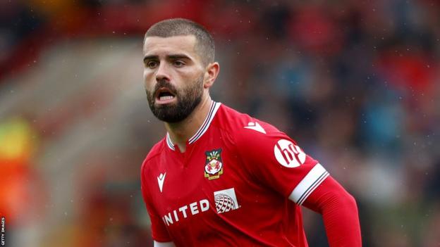 Barrow 1-1 Wrexham: Emile Acquah equalises for hosts after Elliot Lee ...