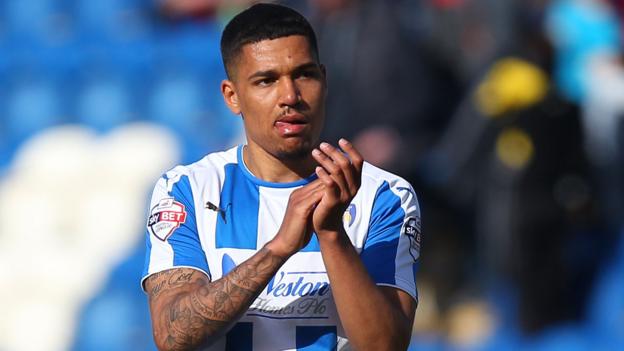 Colchester United: Alex Wynter signs new deal with relegated League One ...