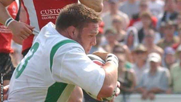 Ben Broster: Injury ends Wales tight-head prop's career - BBC Sport