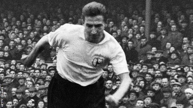 When Wales faced George Best, Billy Bremner and Jack Charlton for Rest ...