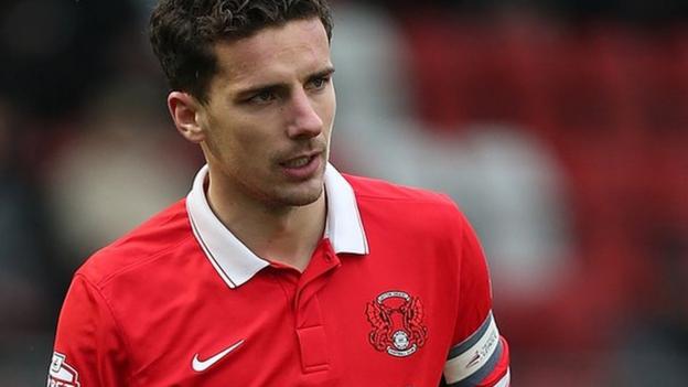 Mathieu Baudry: Leyton Orient appeal against red card at Oxford United ...