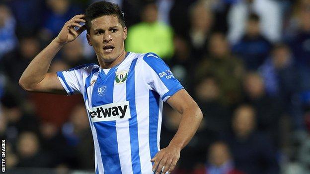 Guido Carrillo: Southampton striker returns to Leganes on loan - BBC Sport