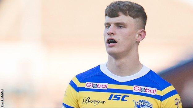 Ash Handley: Leeds Rhinos winger signs new four-year deal - BBC Sport