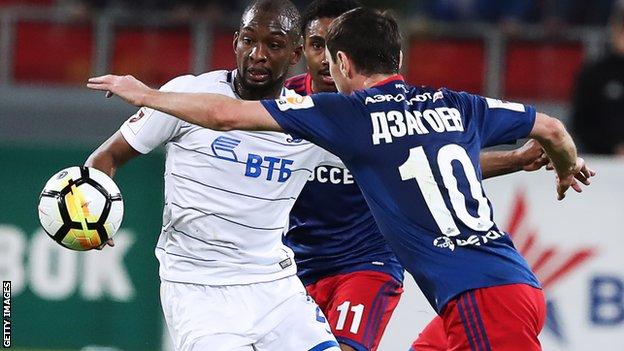 Samba Sow: Nottingham Forest sign Dinamo Moscow midfielder - BBC Sport